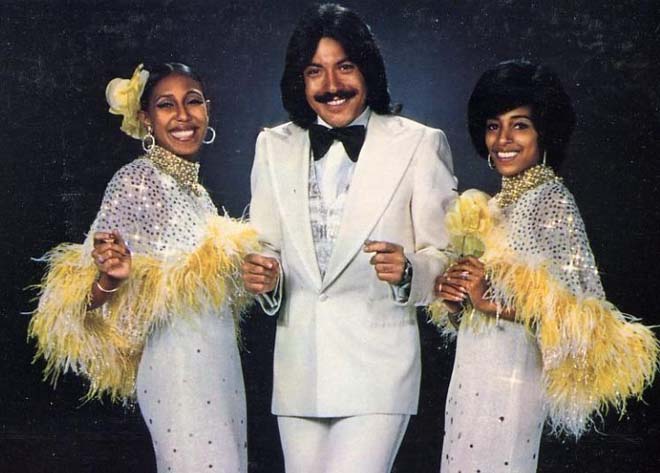 DERECHO Y SEGURIDAD LABORAL: HISTORIA DE UNA CANCION 1: YELLOW RIBBON