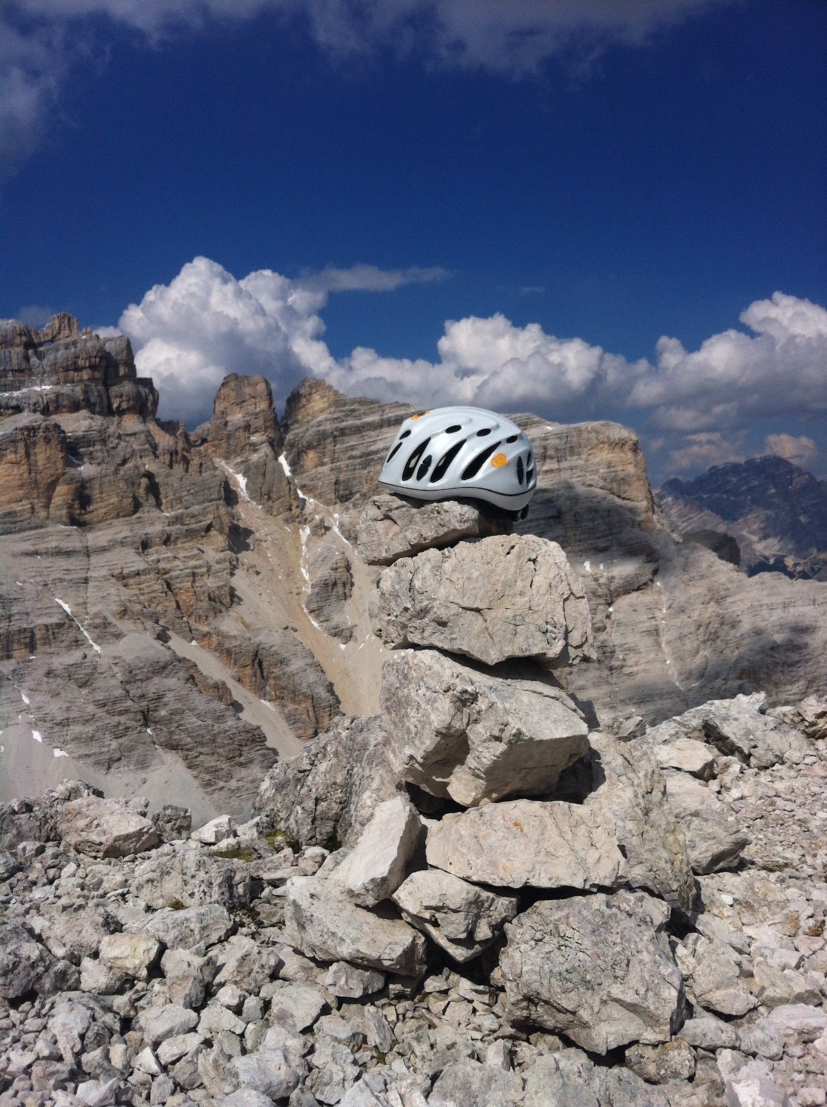 Rock Island: Tofana di Rozes - Spigolo Sam