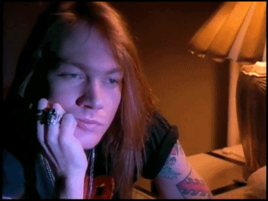 AKI GIFS: Gifs animados Axl Rose (Guns N' Roses)