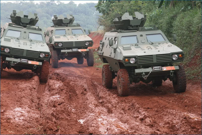 Myanmar Defence Weapons: သံခ်ပ္ကာယာဥ္မ်ားႏွင့္ စစ္ဘက္သံုးယာဥ္မ်ား