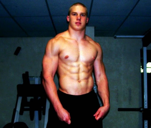 the beauty of male muscle: January 2015