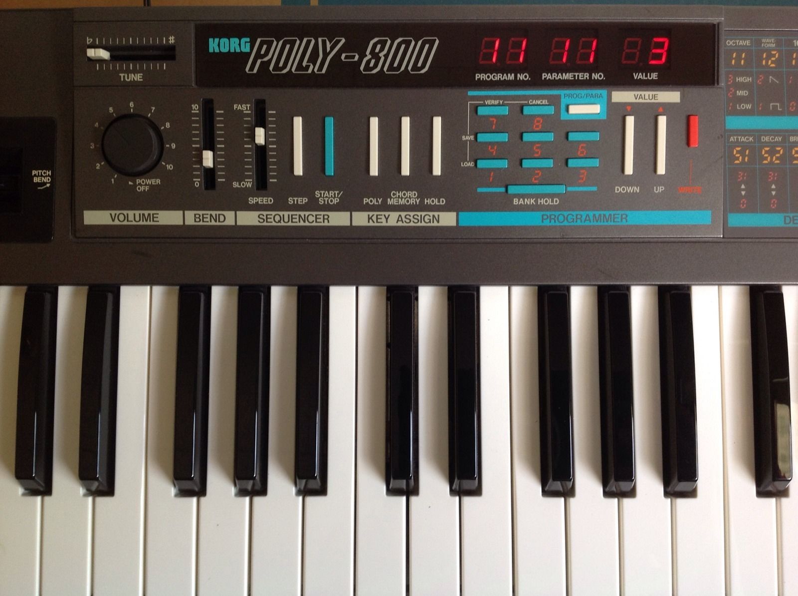 MATRIXSYNTH: Korg Poly-800 Programmable Polyphonic Synthesizer with ...
