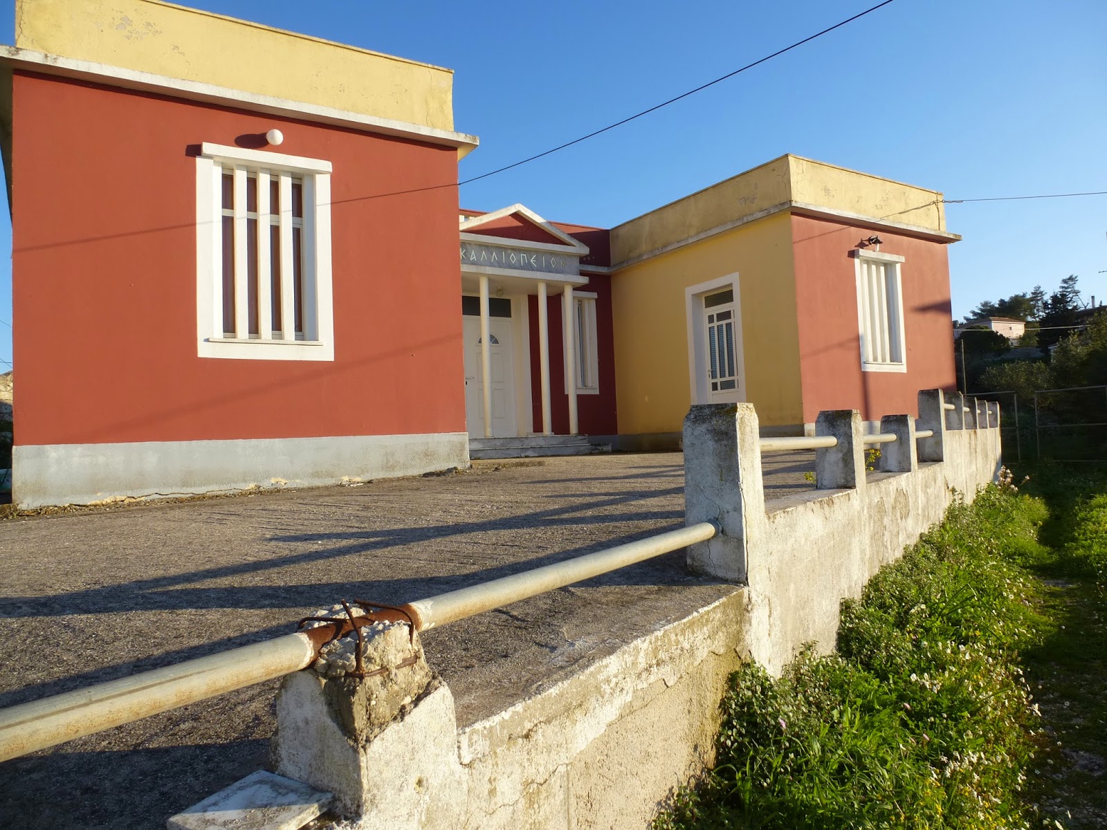 ΔΑΜΟΥΛΙΑΝΑΤΑ: Η ΝΕΑ ΕΚΛΗΣΙΑ ΣΤΑ ΔΑΜΟΥΛΙΑΝΑΤΑ