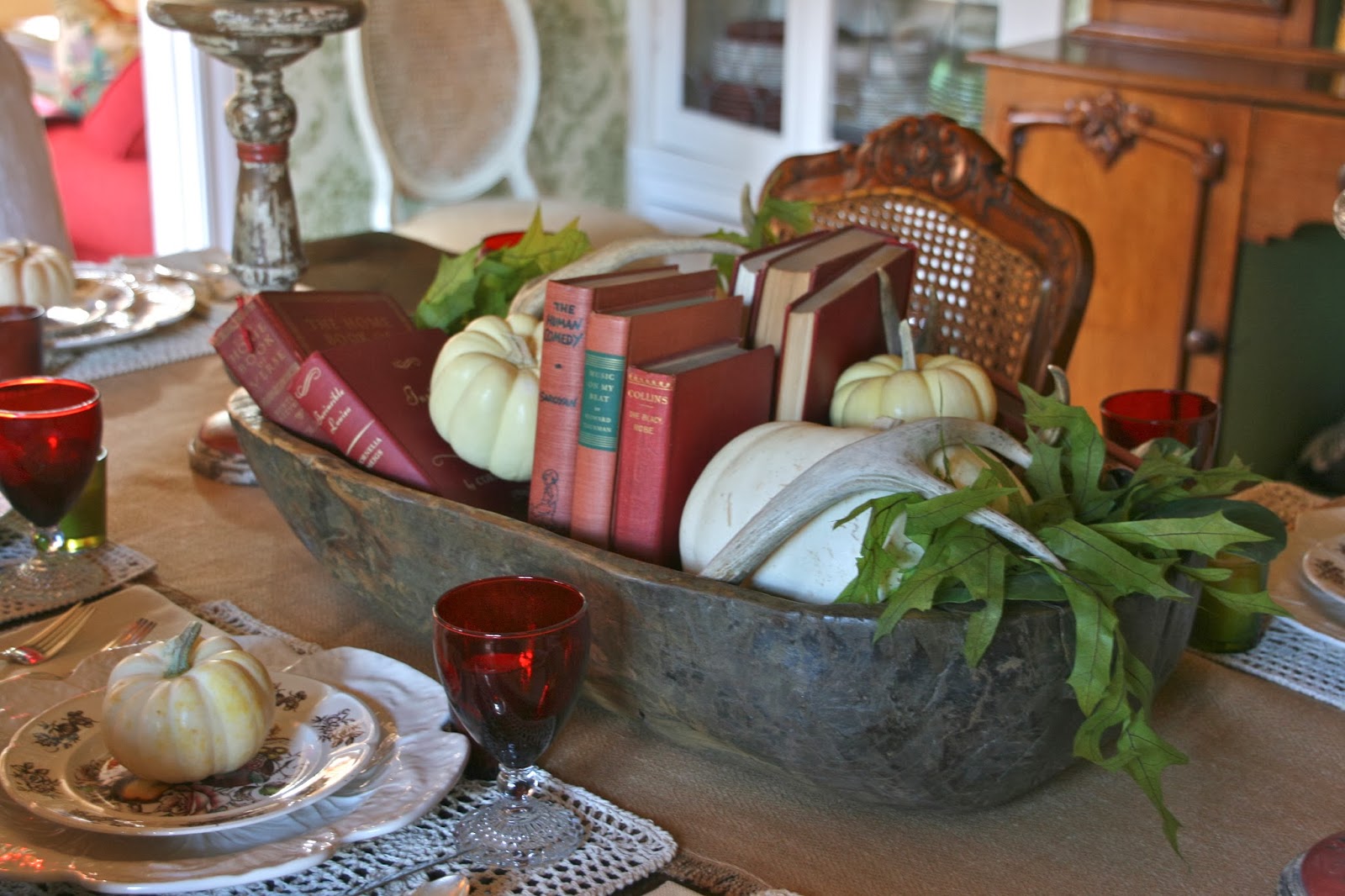 vignette design: A Book Club Dinner And Tablescape