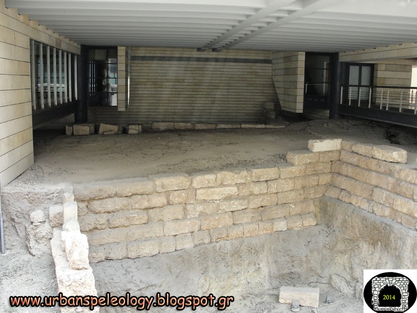 Τα άγνωστα υπόγεια Θεμιστόκλεια τείχη της Αθήνας!!! | ΑΣΤΙΚΗ ΣΠΗΛΑΙΟΛΟΓΙΑ