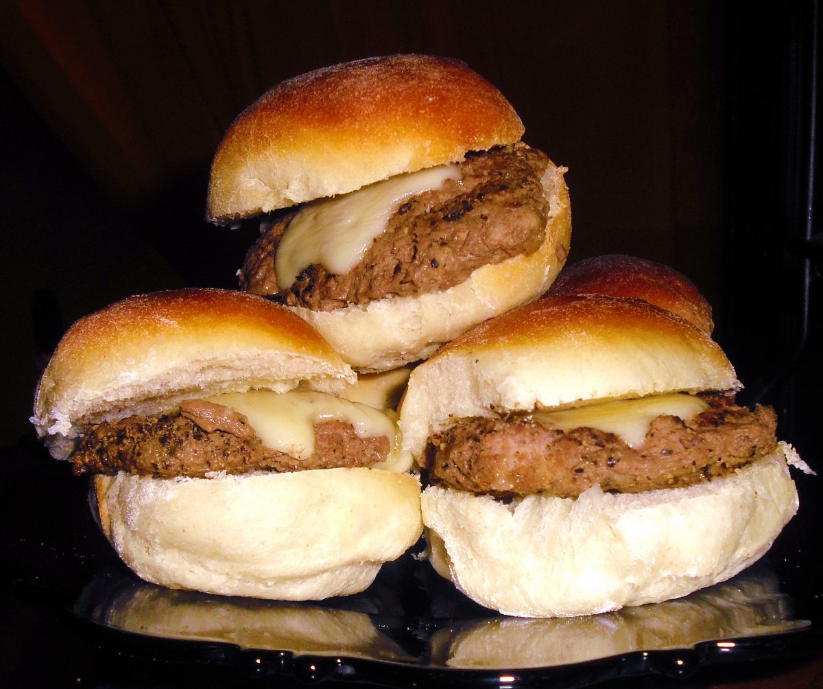 Cheryl and Lisas Recipe Corner: Mini Sirloin Burgers