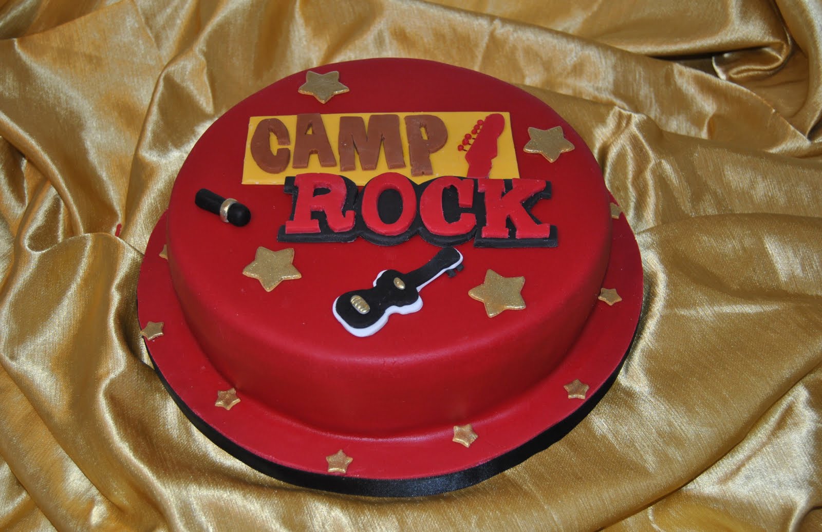 Nina Ferrer : Camp Rock