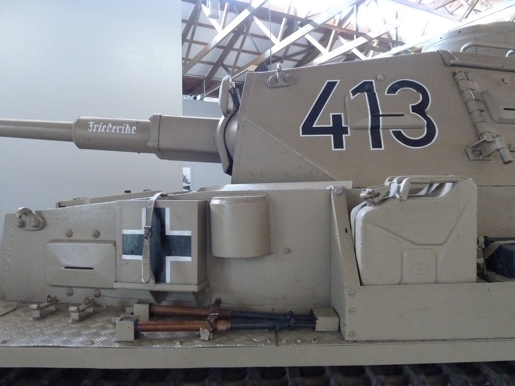 Panzerkampfwagen IV – Sd.Kfz. 161, With technical data on Ausf. J ...