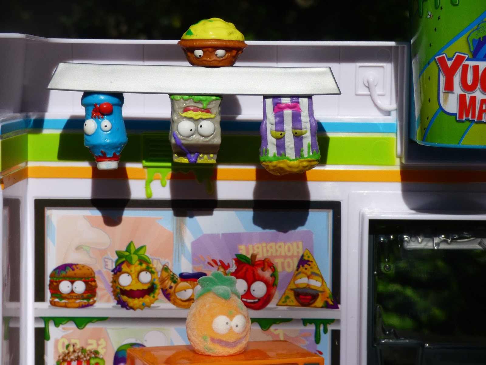 Chez Maximka: The Grossery Gang Yucky Mart Playset