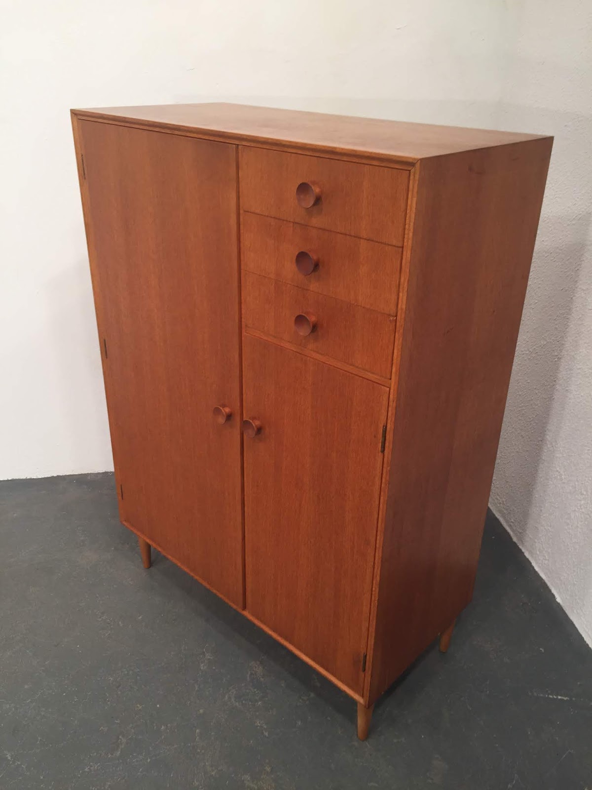 Vintage Furniture Ireland OCD: Mid Century Meredew Gentleman's Wardrobe ...