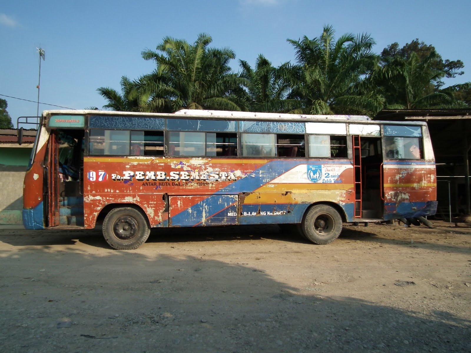 Foto Bis Indonesia Fa. PEMB. SEMESTA | Kumpulan Foto Bis / Bus ...