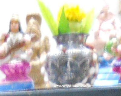 How to perform Navratri Puja at home | Kolam by Sudha Balaji