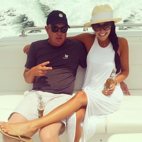 Pic: Amanda Dufner In Bikini With Beer Working On Waggle. What Could Be ...