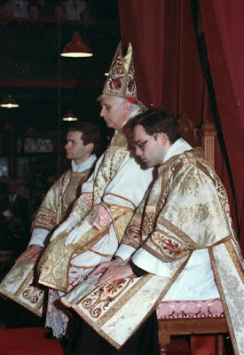 DEFENSORES DA SAGRADA CRUZ: Cardeal Ratzinger, então Papa Emérito Bento ...