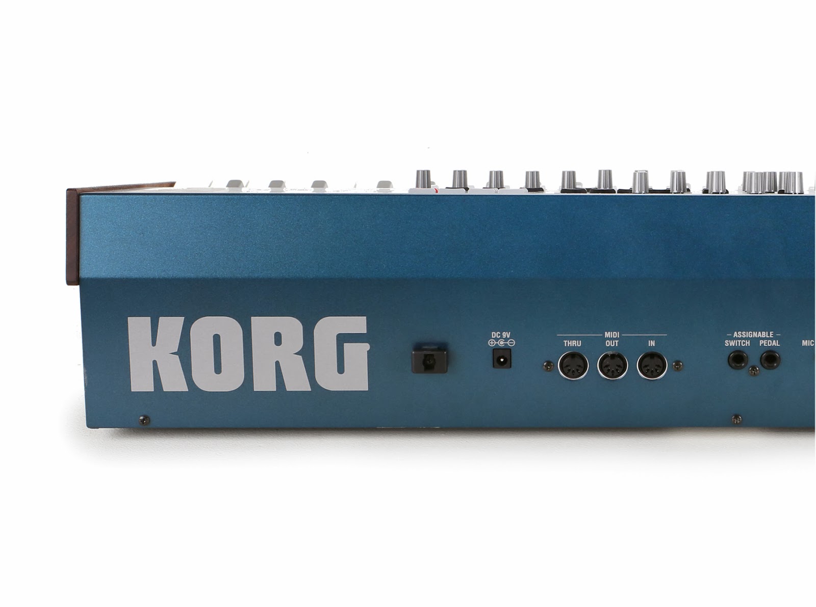 MATRIXSYNTH-B: Korg MS2000 Virtual Analog Synthesizer SN 007590