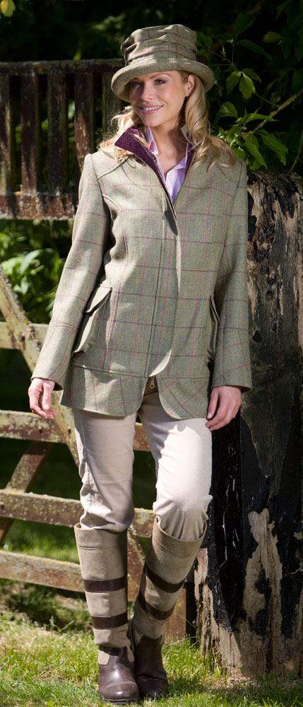 Wear from the catwalk to streets: Country wear - country style!