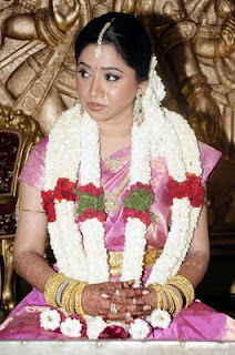 Aarthi Jayam Ravi Hot Photos - Bollywood Actress Photos