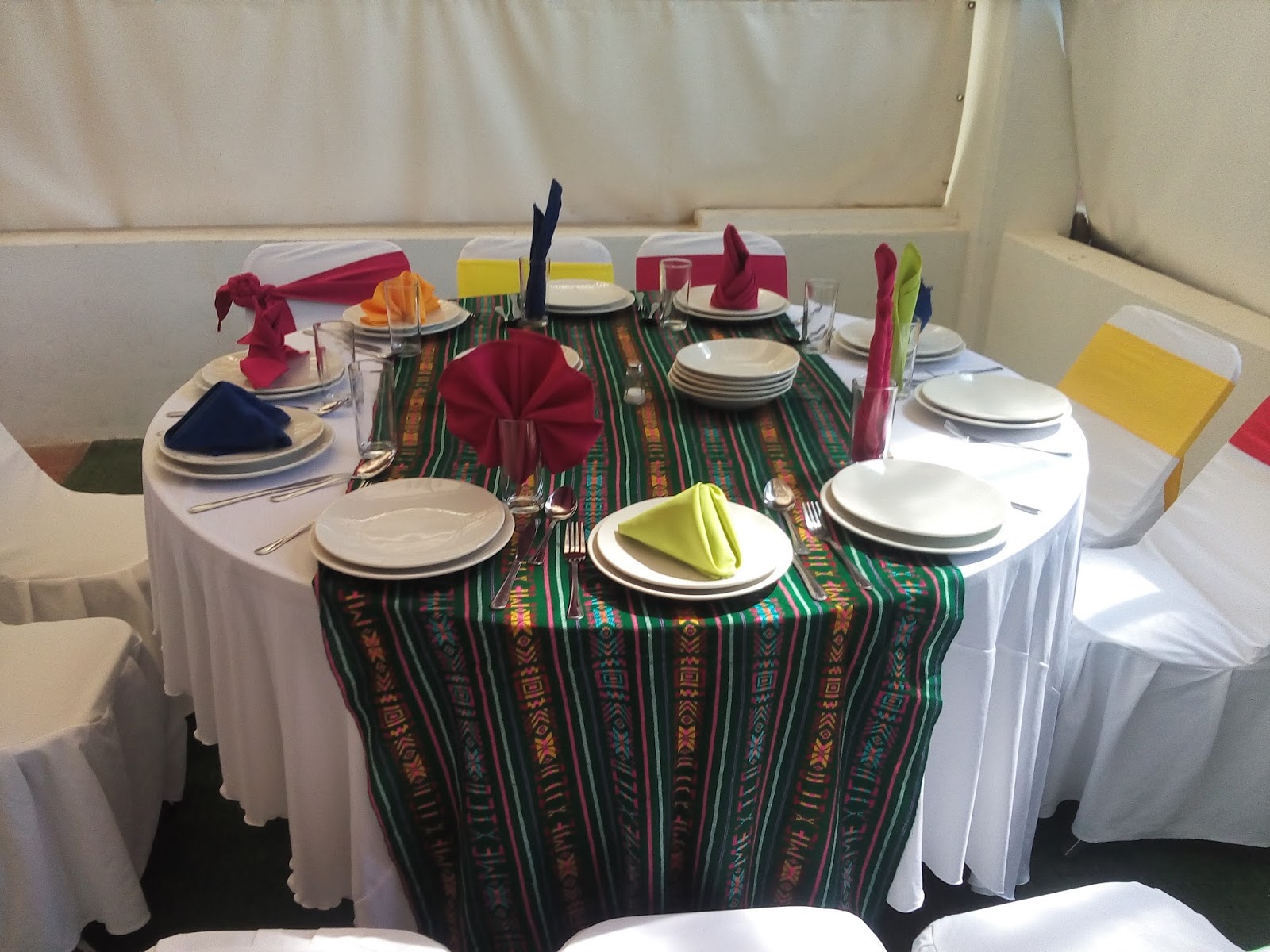 JARDINES PARA EVENTOS EN CUAJIMALPA: Mantelería muy tipica