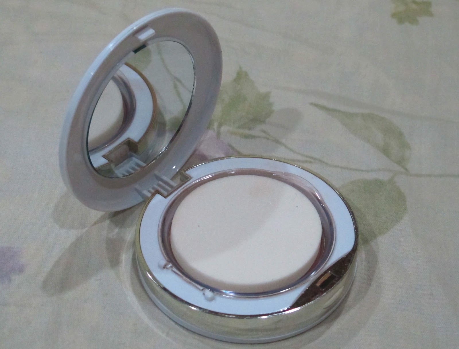 Review : Ever Bilena Advance 3D Compact | JANNIEOLOGY