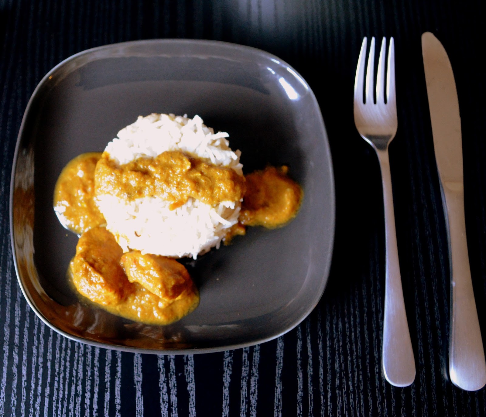 Indulge...: Chicken Masaledar | Spicy Chicken Masala Recipe