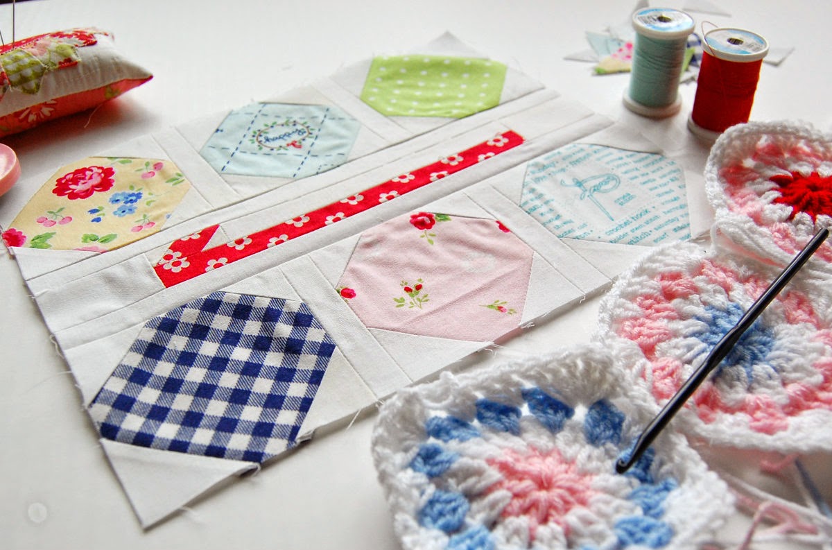happy little cottage: Crochet Hook and Yarn Block