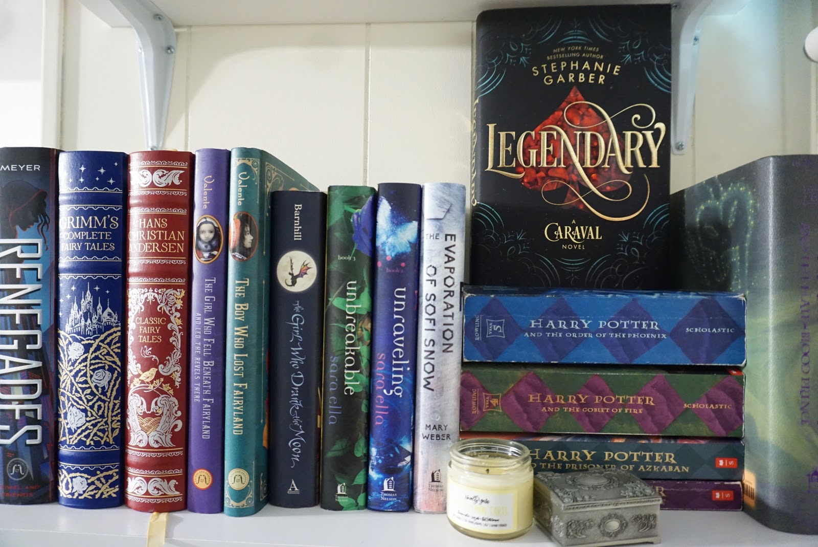 Book Review - Legendary by Stephanie Garber | Savannah Grace Writes ...