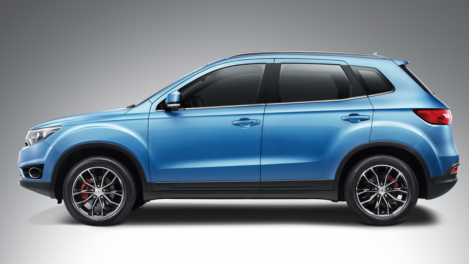 Lanzamiento: FAW R7 : Autoblog Uruguay | Autoblog.com.uy