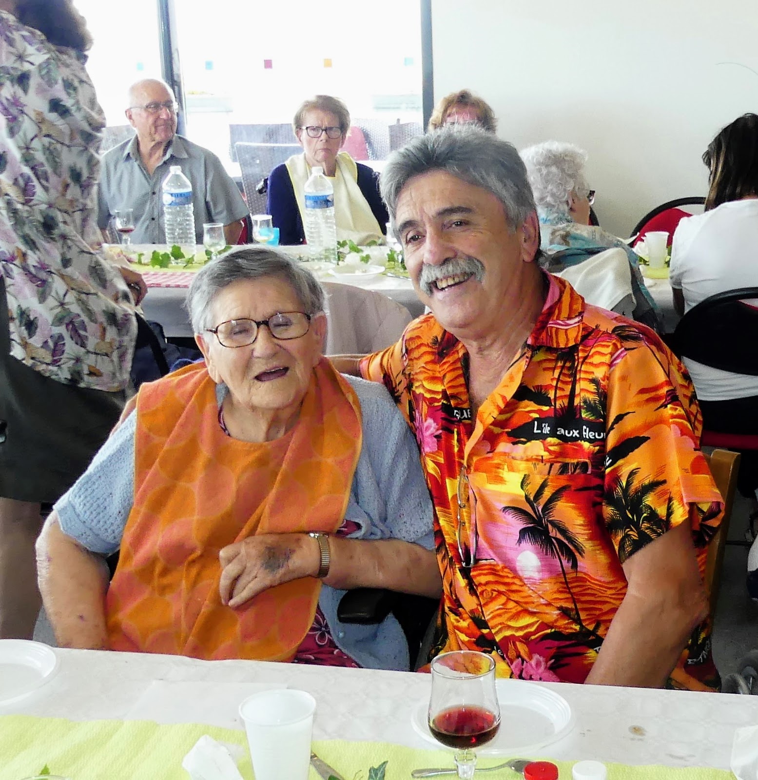 Aramon le Club des Aînés "Li FIEU DOU ROSE": LES AINÉS CHEZ LES AINÉS ...