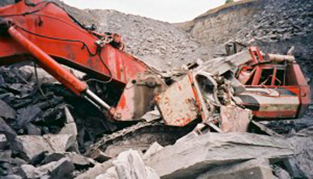 Mining Mayhem: RH120 Under Highwall Collapse