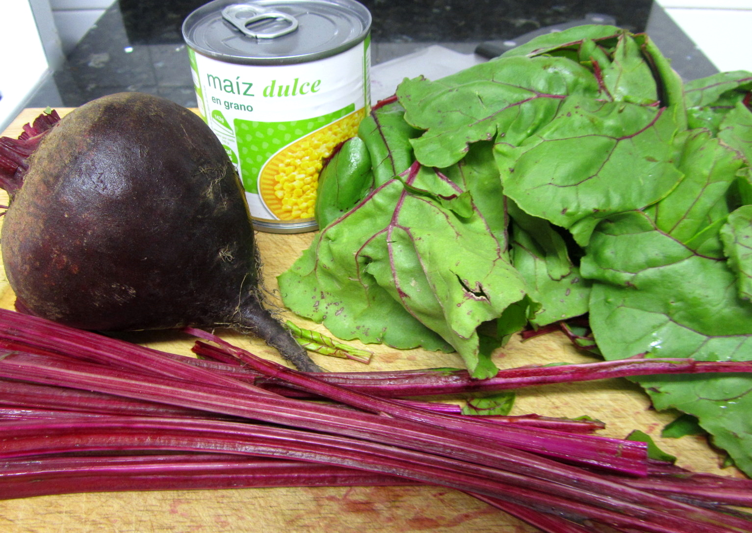cocina con luz verde: Buñuelos de hojas de remolacha con salsa de maíz ...