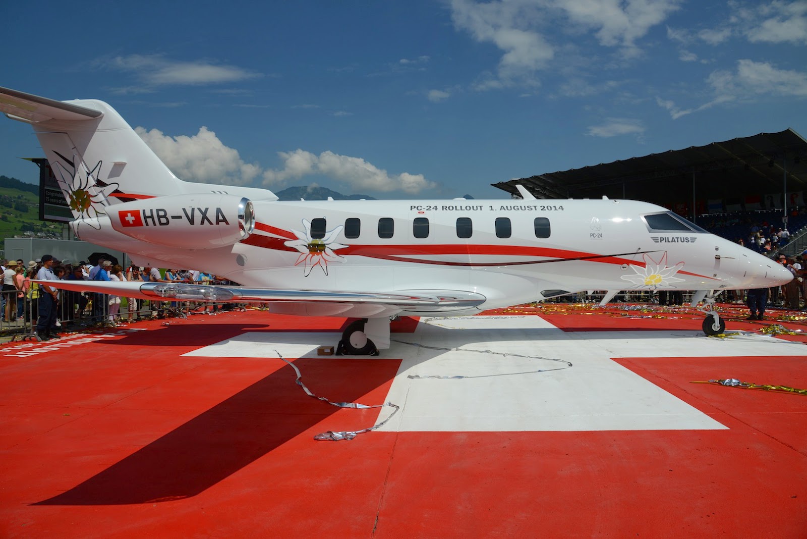 aero-wing: HB-VXA_Pilatus PC-24_LSZC_Rollout