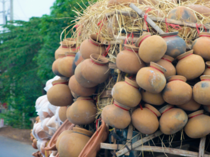 Cambodian clay jar or clay pot - Videos for Education