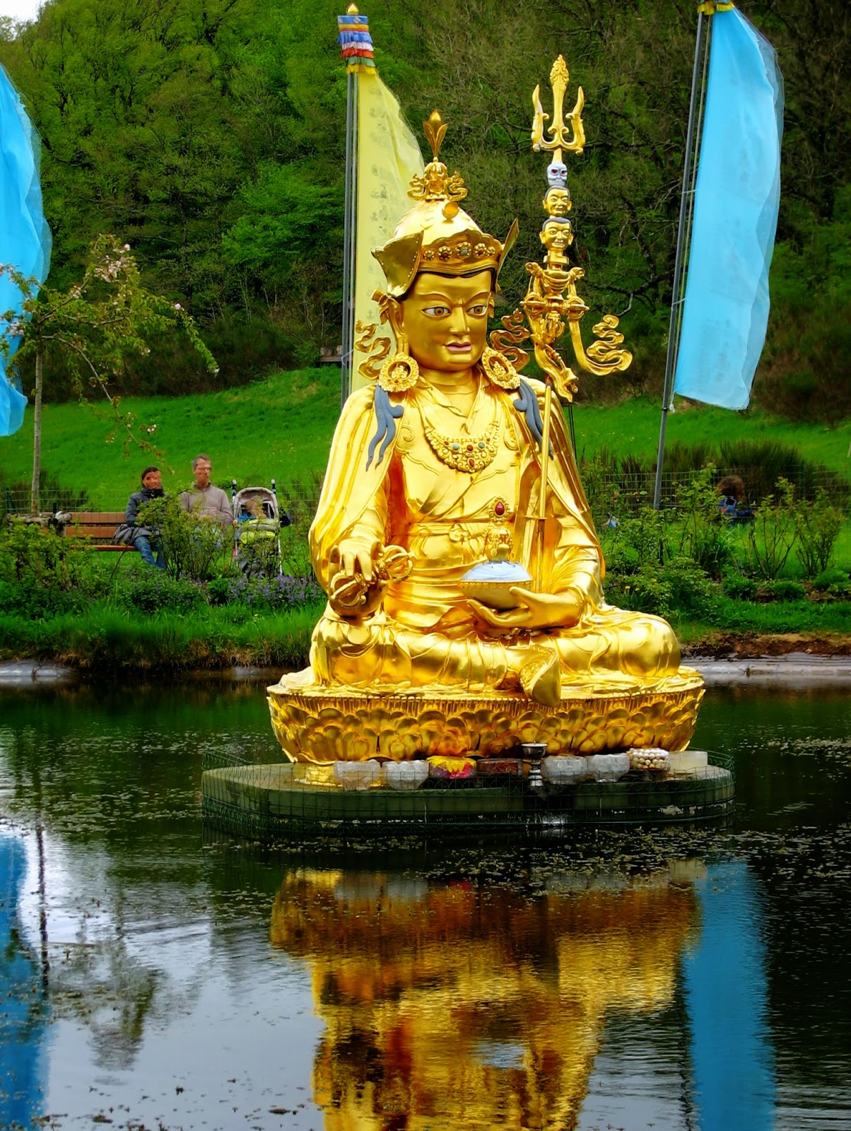 Ici présent: Lerab ling