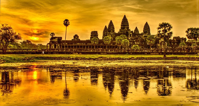 GOLDEN ANGKOR WAT, SIEM REAP, KINGDOM OF CAMBODIA - CAMBODIA