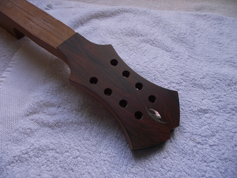 A Luthier's Blog: Fitting a mandolin neck... and more!