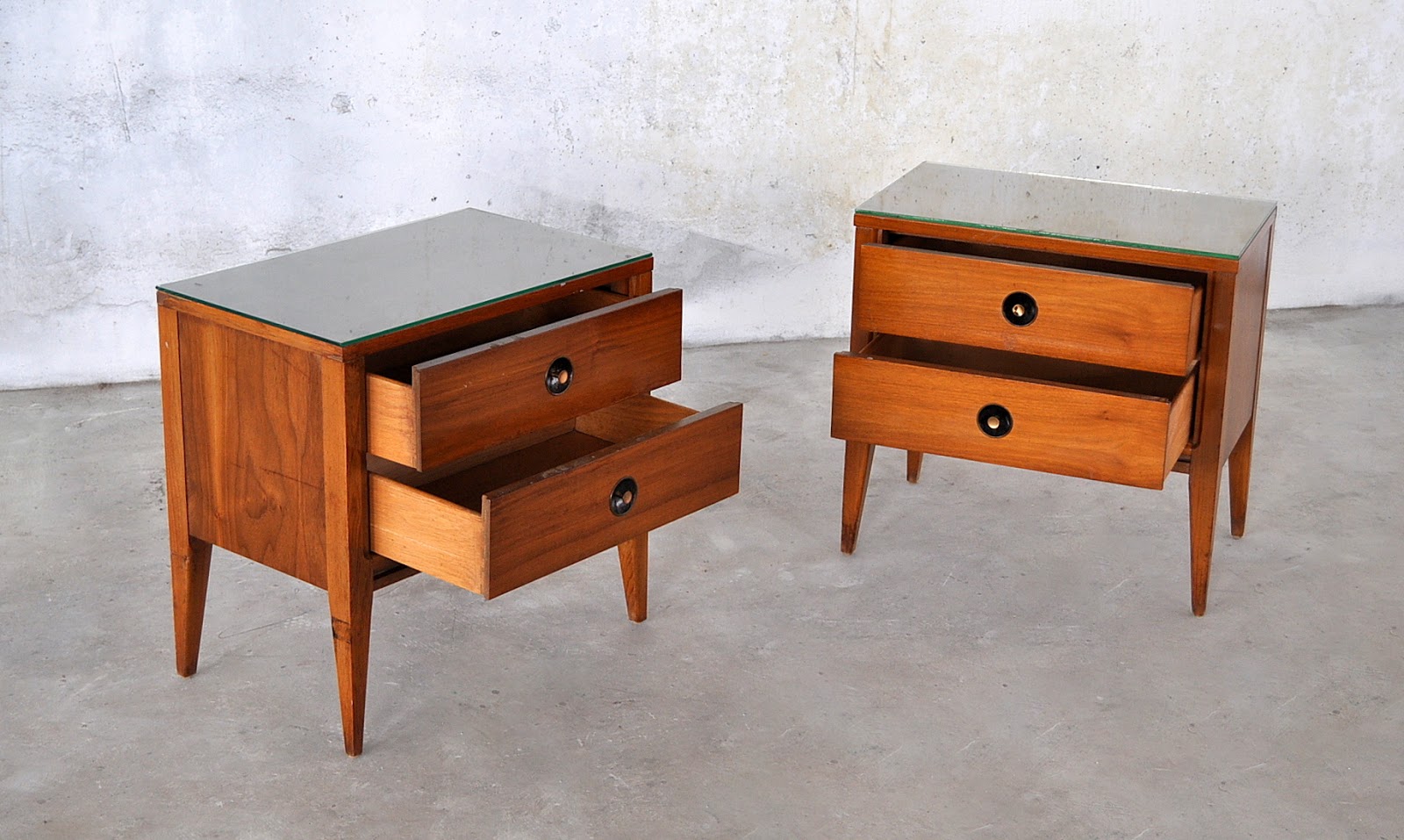 SELECT MODERN: Pair of Mid Century Modern Nightstands / Side or End Tables