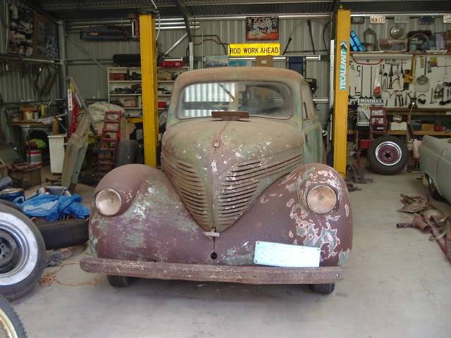 My 1928 Chevrolet: Rusty Relics (Latest Installment of over 150 photos)
