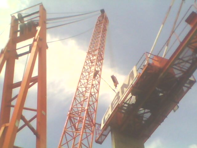 TOWER CRANE INDONESIA: Dismantling Tower Crane POTAIN FO 23B Malang ...