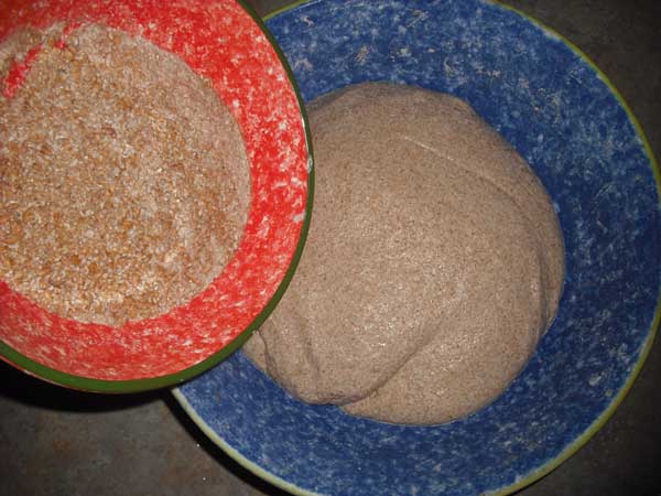exorphin junkie: Adding Rye Chops and Cracked Wheat to Whole Grain Breads