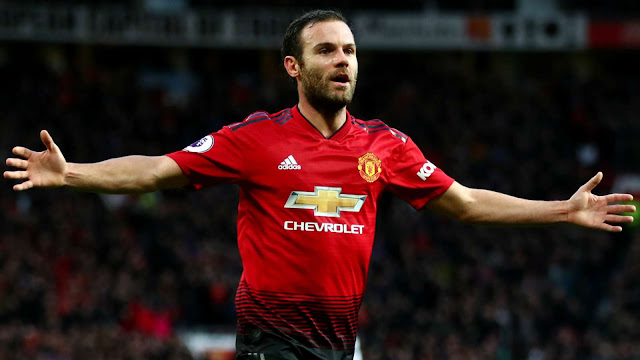 VAR aids Man Utd as Mata scores penalty against Reading after lengthy delay