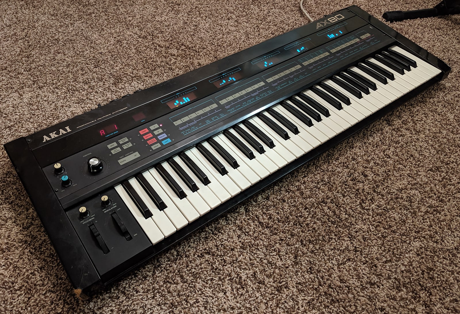 MATRIXSYNTH: Akai AX80 Analog Synthesizer (Tauntek OS Upgrade Installed)