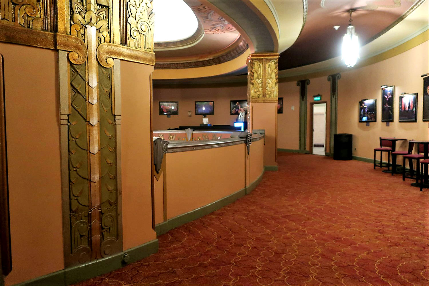 Los Angeles Theatres: Wiltern Theatre: lobby areas