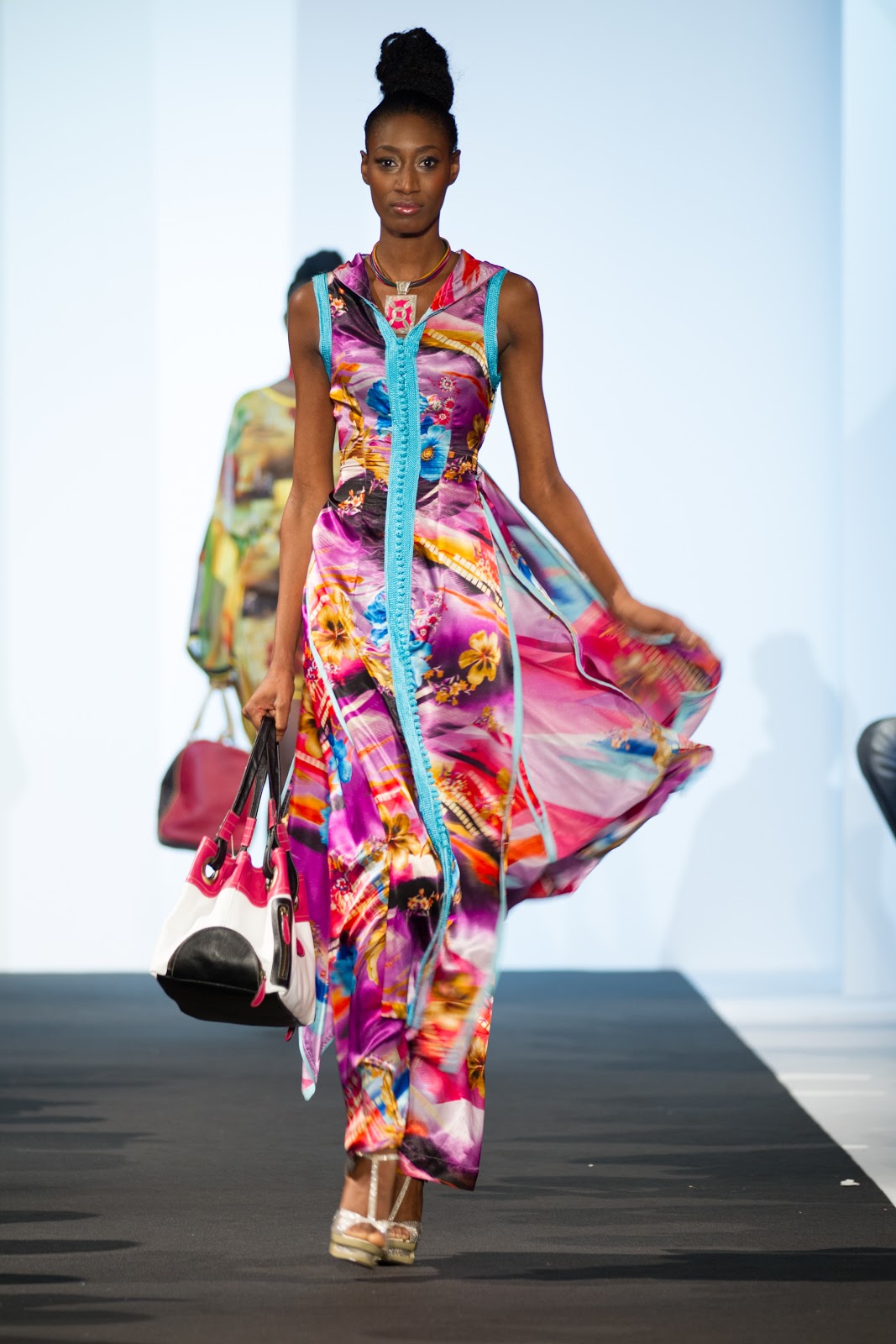 Cosmos&Lipstick: Black Fashion Week Paris - Alphadi