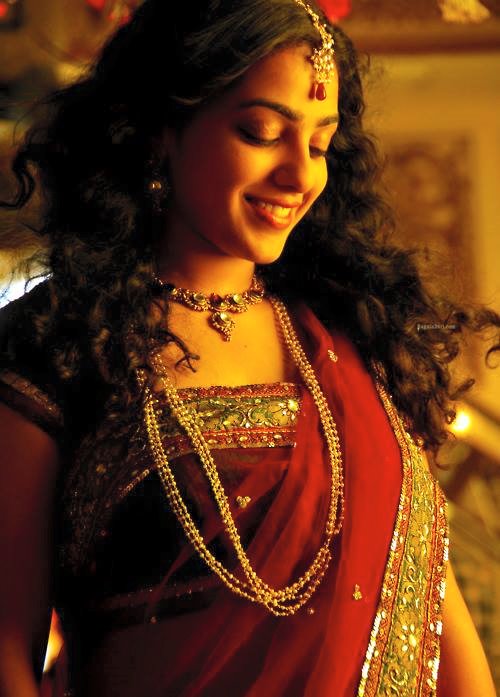 CHODAVARAMNET: ANGEL BEAUTIES OF INDIAN SILVER SCREEN