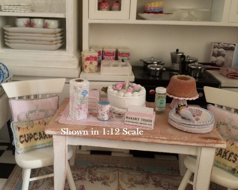 Baking In Miniature: Decorative Paper Towels