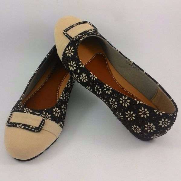 Pituyog Batik: Sepatu batik standard 160rb