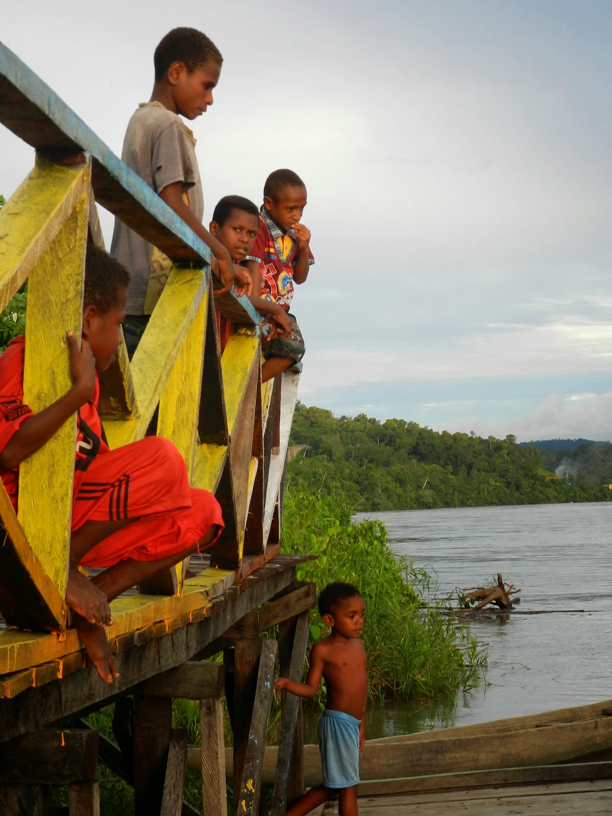 Mamberamo Basin in Pictures ~ Tapal Batas Terakhir