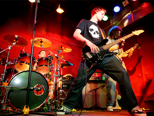 4 Pop-Punk Guitar Riffs to Learn This Weekend | Creative Guitar Studio