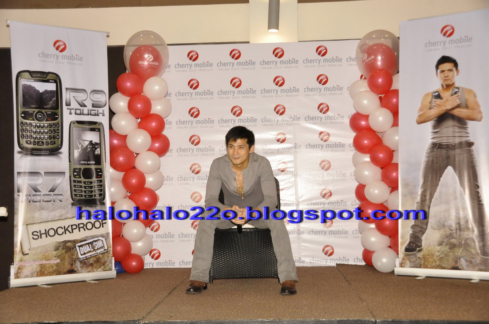 halohalo22o: ROBIN PADILLA NEW ENDORSER OF CHERRY MOBILE