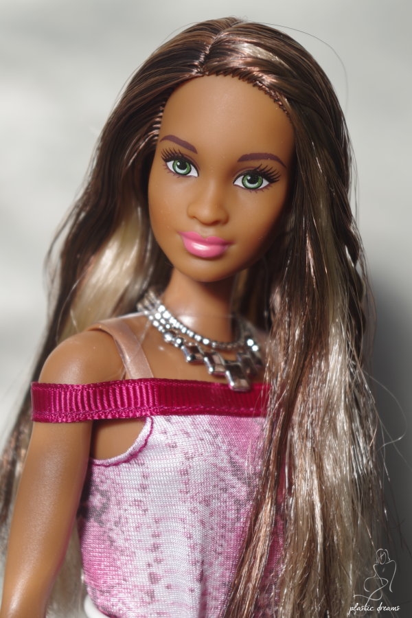 Plastic Dreams Dolls :: Barbie et miniatures: Fashionistas Barbie Doll ...